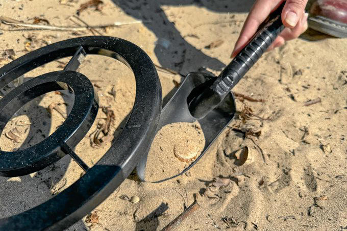 We Found the 6 Best Metal Detectors After Testing Nearly a Dozen Models