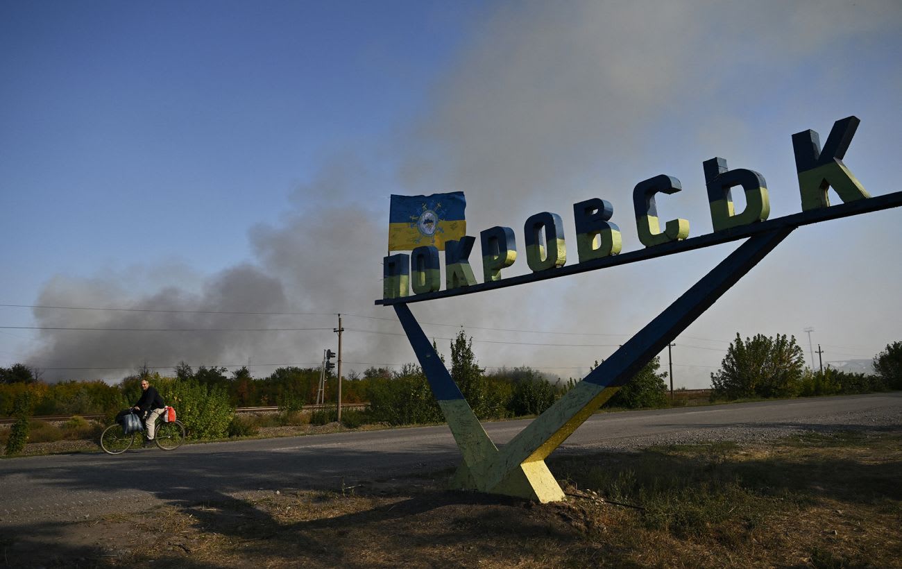 Ukraine's Pokrovsk nearly cut off, aid deliveries halted