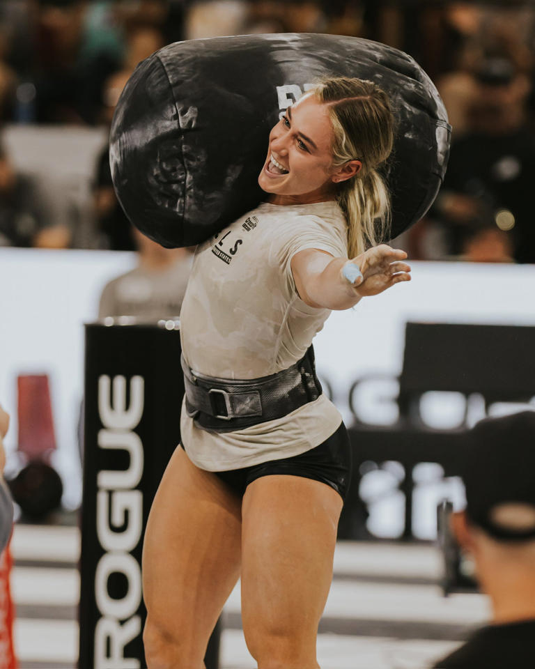 A 30-year-old CrossFit star shares her supplement stack for strength ...