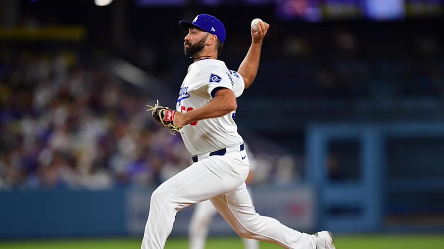 Phillies Sign Former Yankees Pitcher