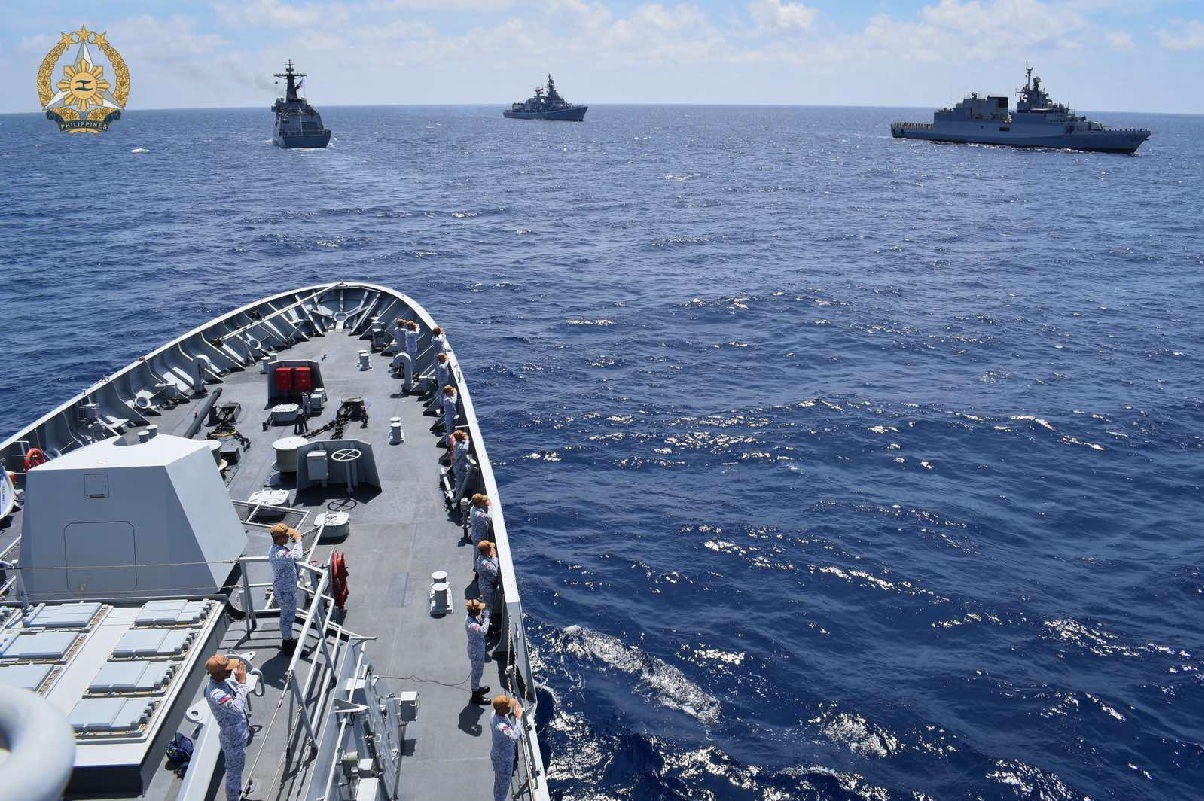 Photos show Indian navy maneuvers in China-claimed waters