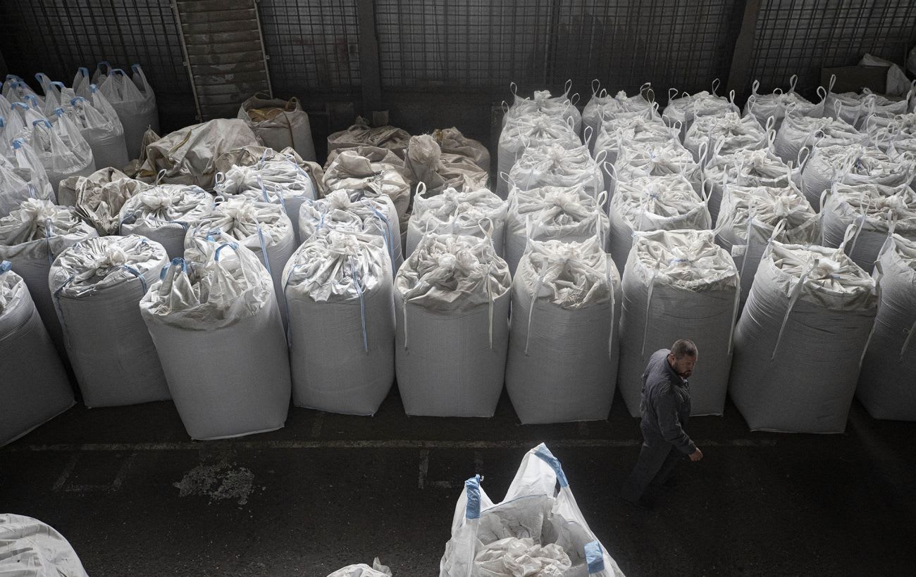 Russia steals 15 million tons of Ukrainian grain