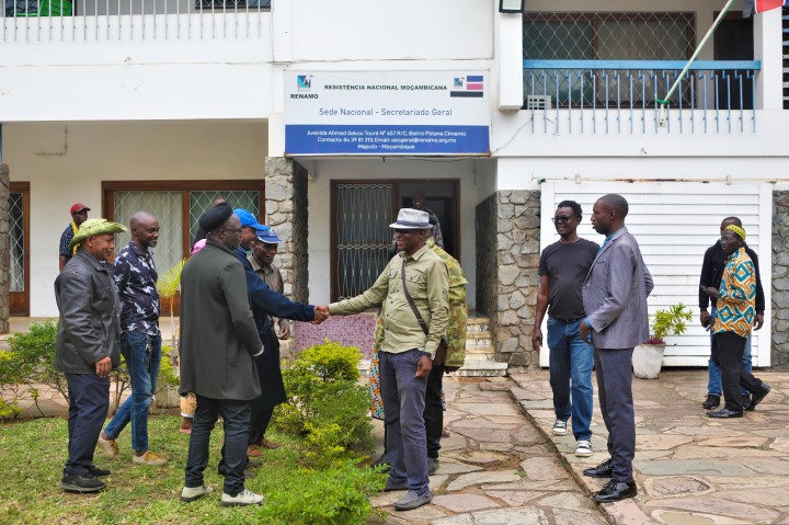 Ex-guerrilheiros da Resistência Nacional Moçambicana exigem congresso ...