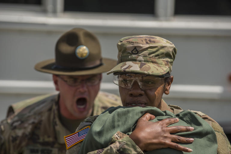 Infantry basic training briefly bans ‘bay tossing' before reversal