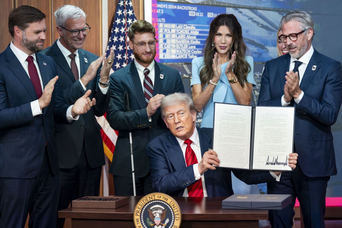 Donald Trump establishes Olympics task force