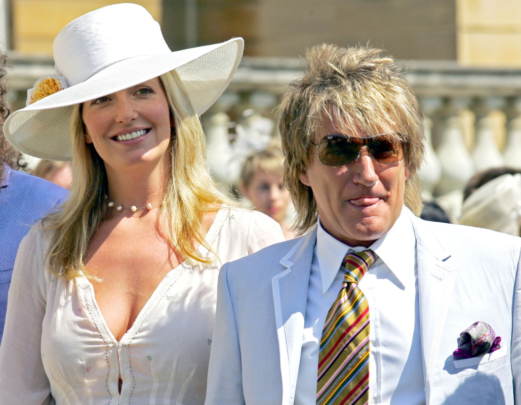 Rocker Rod Stewart's Stunning Wife, 54, Is 'Such a Natural Beauty' in ...