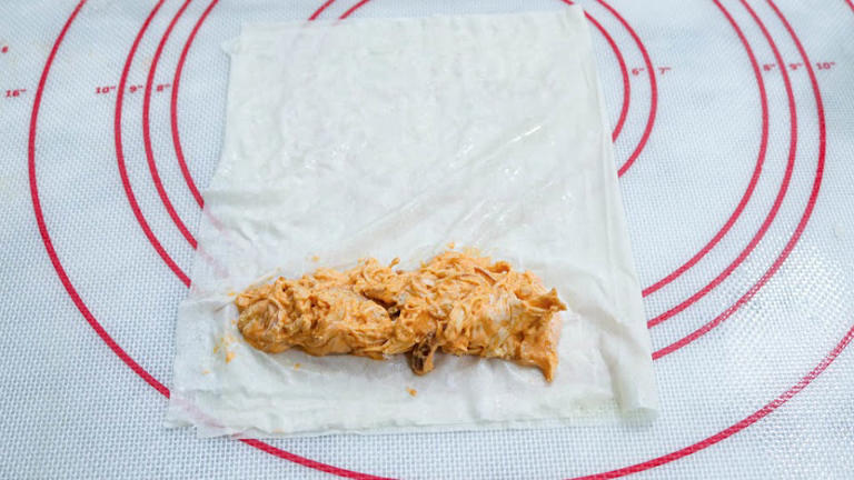 These Buffalo Chicken Phyllo Wraps Are Great For Parties Or A Tasty Snack