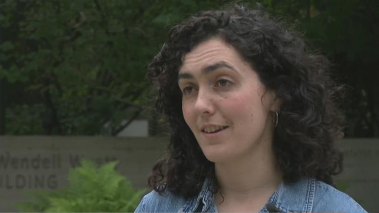 Lawyers, volunteers partner to prevent ICE detainments outside Portland ...