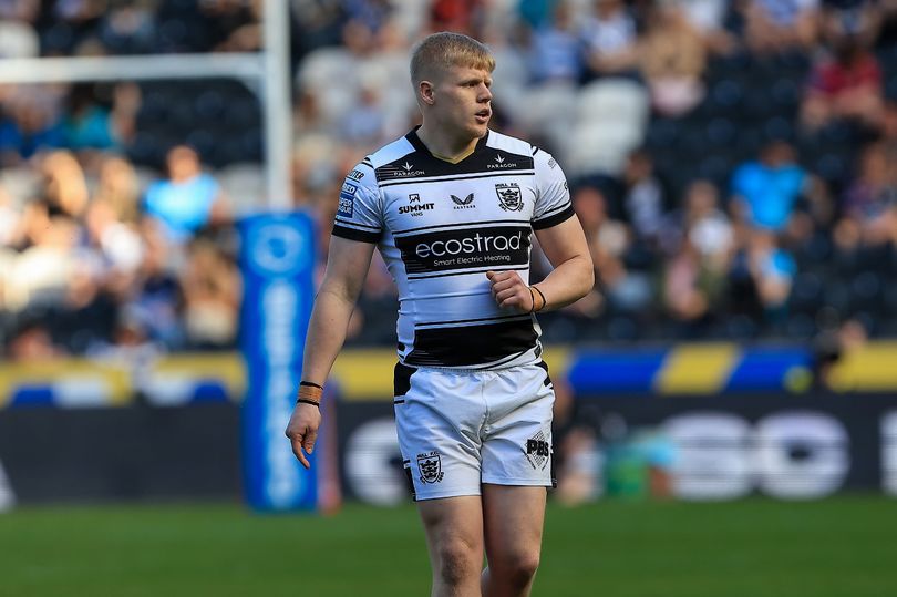 Hull FC sign up young trio to new deals as competition and depth sought