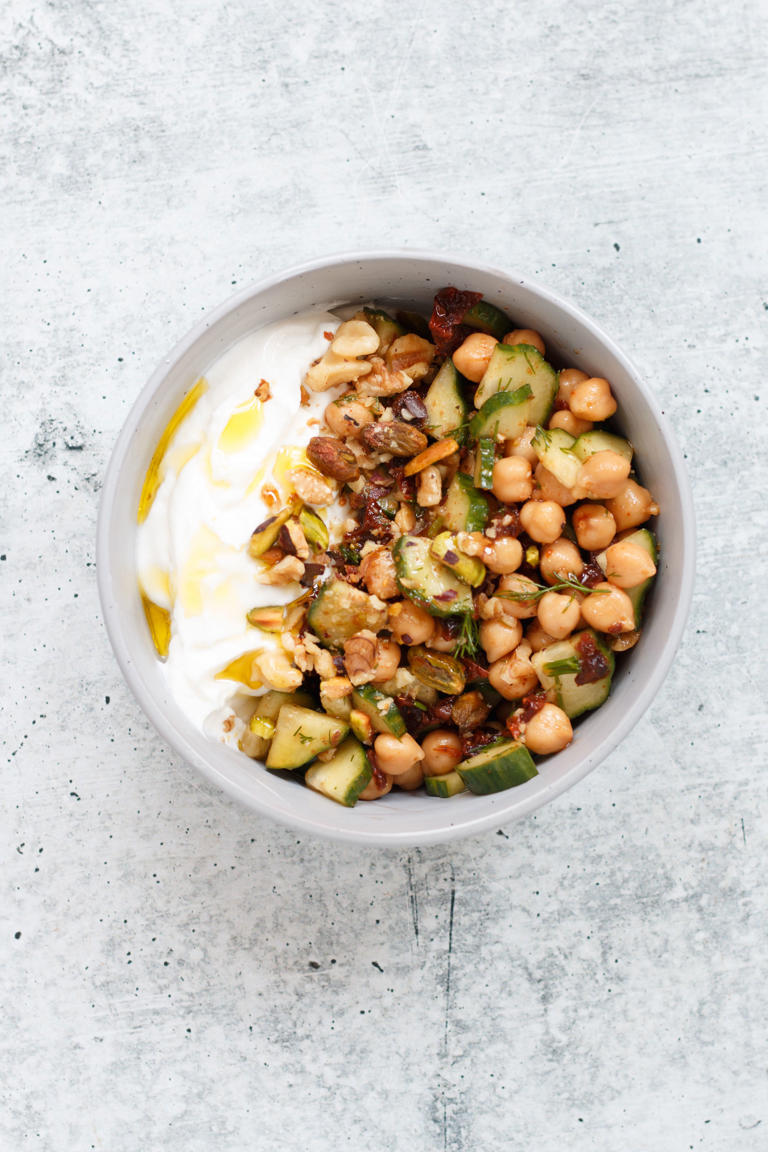 This High-Protein, High-Fiber Savory Greek Yogurt Bowl Is The Perfect ...