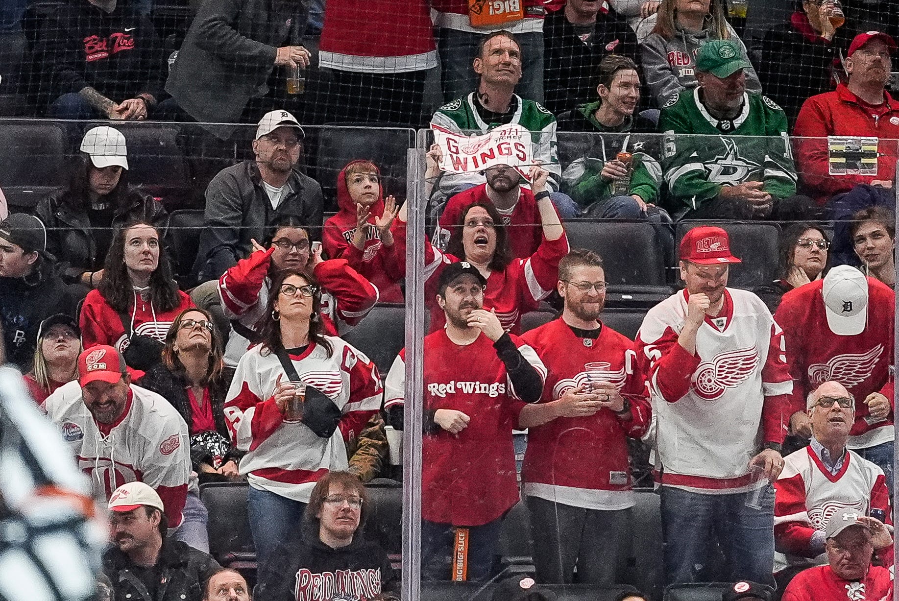 Hear Red Wings fans boo vs Minnesota Wild as playoff hopes dim