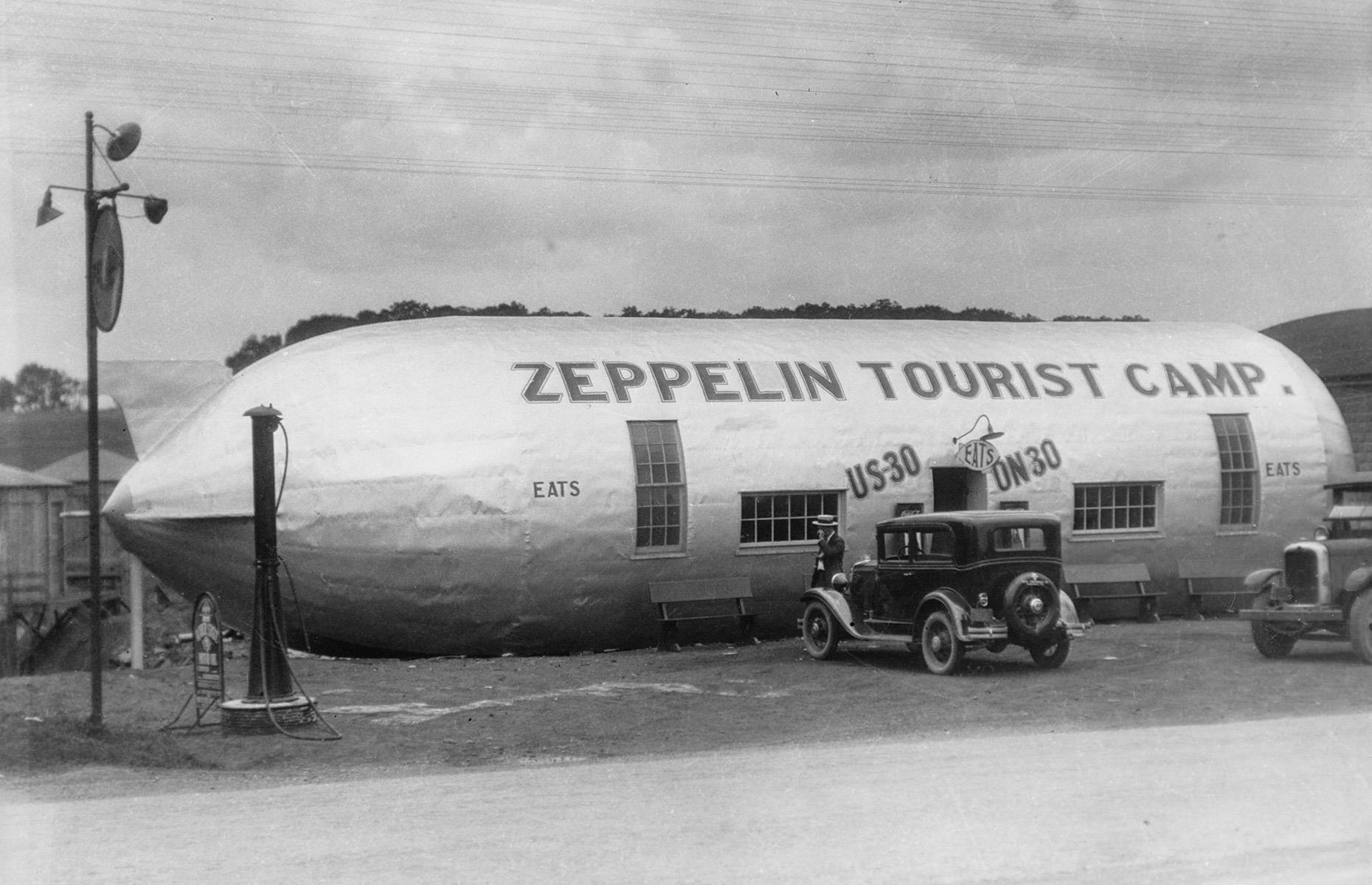 Incredible vintage photos of America's classic novelty landmarks