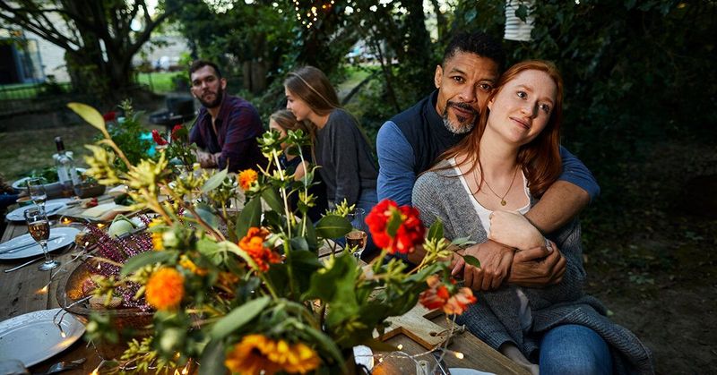Helpful Do's and Don'ts When Dating Someone Older