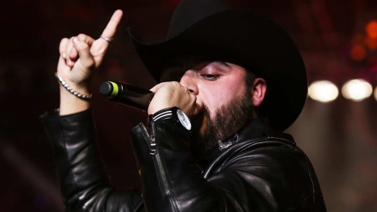 El acuerdo de Gerardo Ortiz y el FBI: Testificar en contra de Ángel del ...