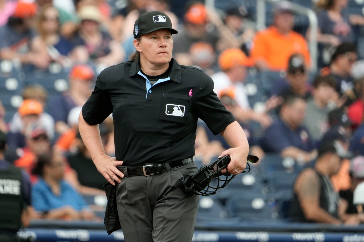 Jen Pawol breaks MLB's gender barrier as the first female umpire to ...