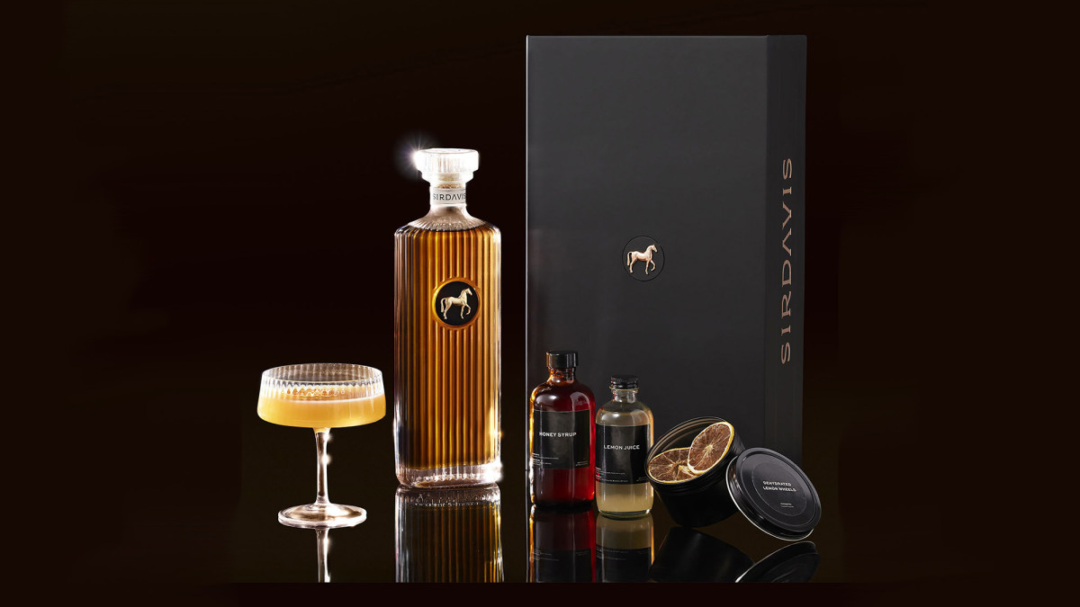 Beyoncé’s Sold-Out Honey Bee Whiskey Cocktail Kit Is Finally Back in ...