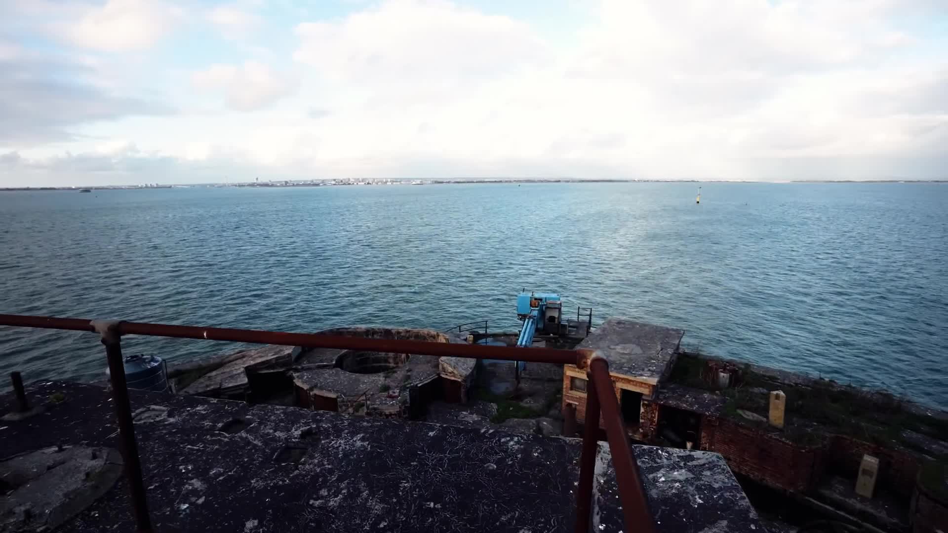 Exploring an Abandoned Sea Fortress in the Solent
