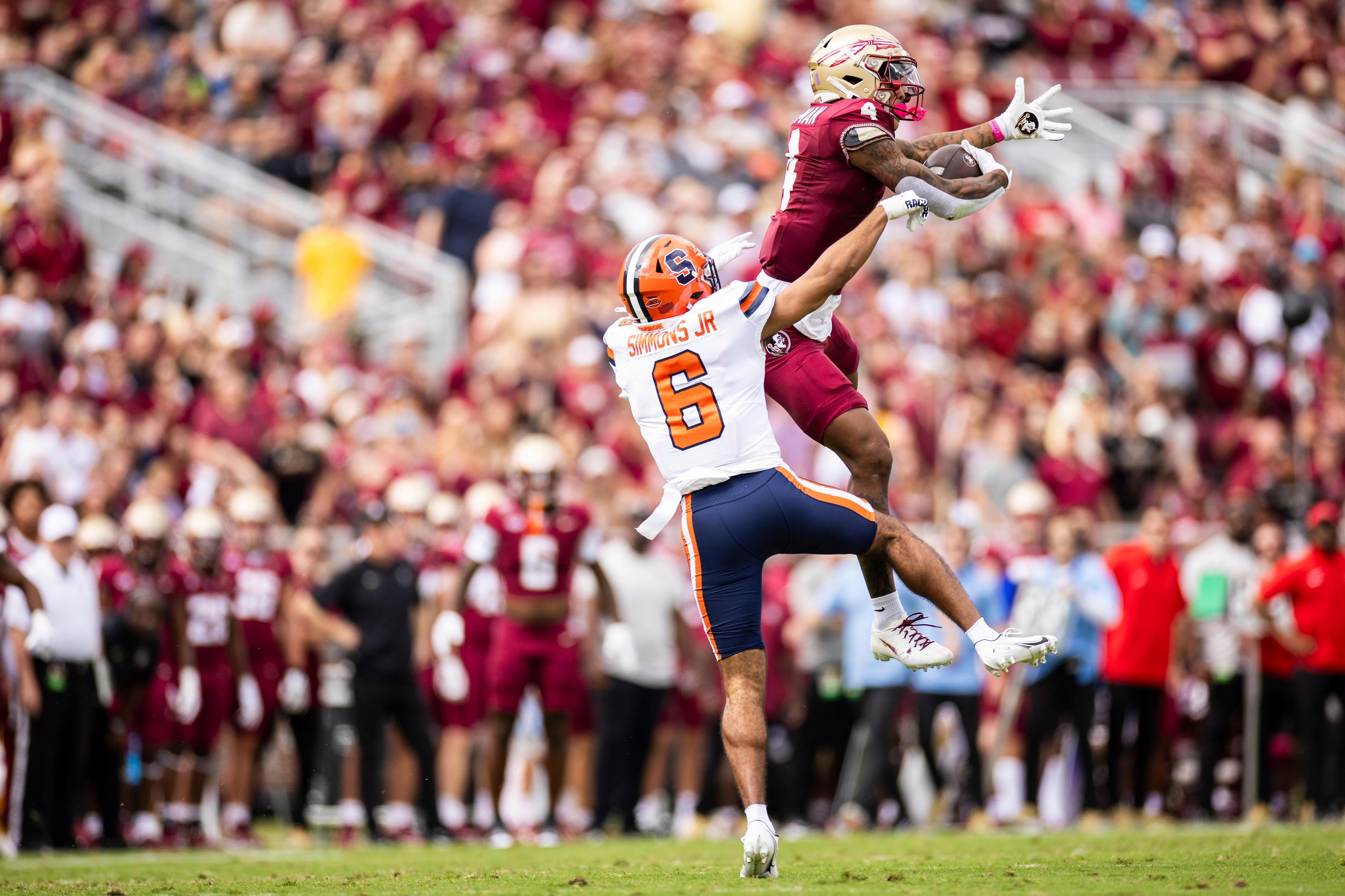 FSU wide receiver makes spectacular catch during scrimmage