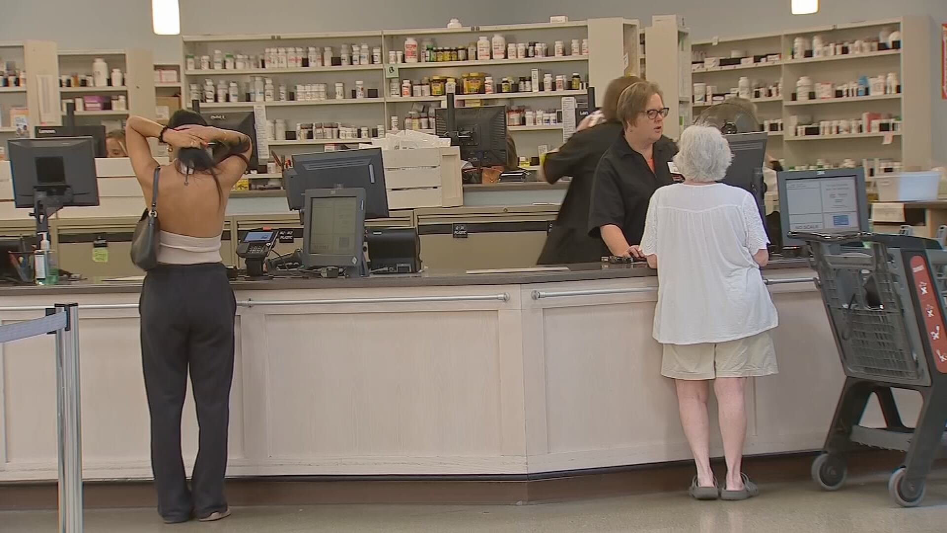 Giant Eagle, Mark Cuban team up to slash medication prices