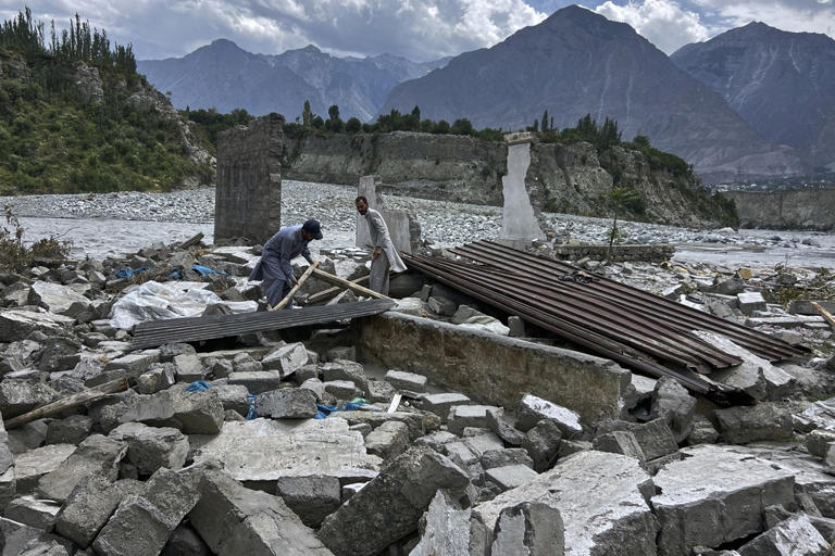 Pakistan’s deadly monsoon floods were worsened by global warming, study finds