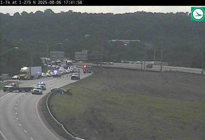 Traffic backing up on I-275 following crash in Colerain Township