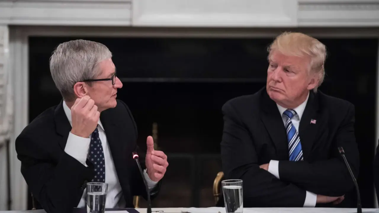 Tim Cook joins Trump at White House for Apple investment announcement
