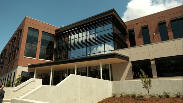 MTSU opens $75M state-of-the-art engineering building
