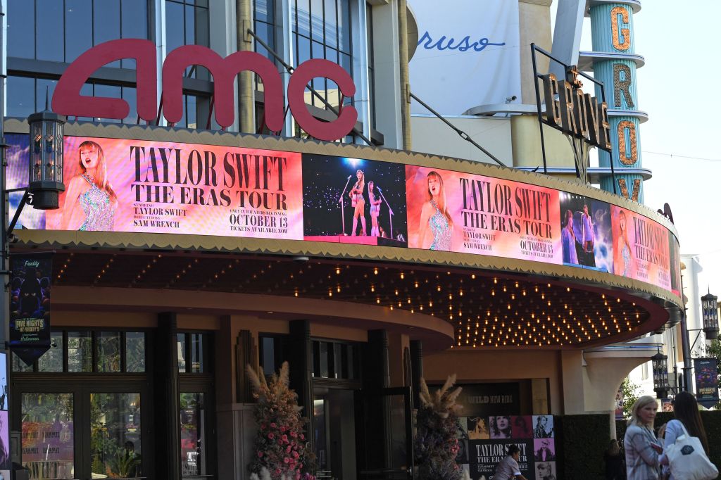 AMC Theatres Looks To Shorten Ad Preshow Following Studios' Ire – The Dish