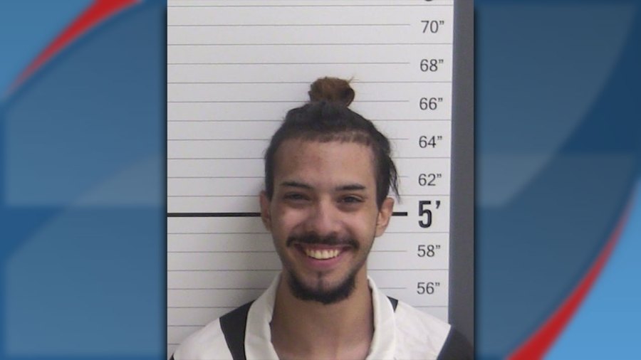 Clovis shooting injures two; suspect Alan Flores arrested