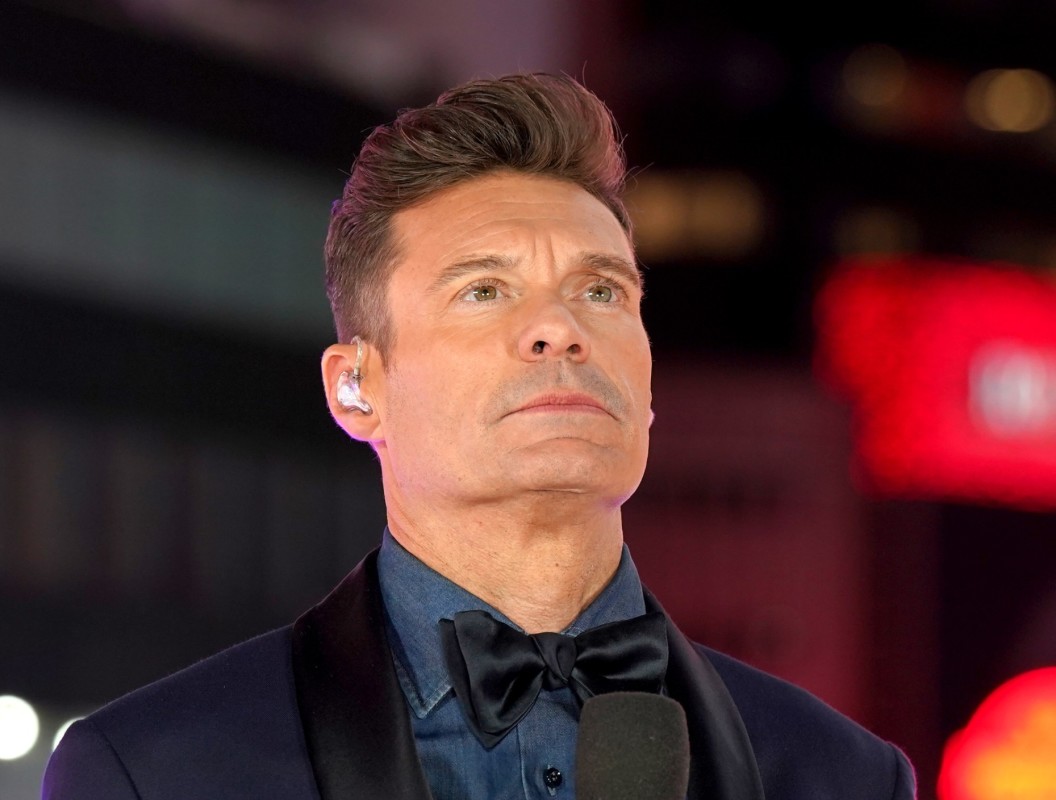 Ryan Seacrest Shares Rare Family Photos as Both of His Parents Battle ...