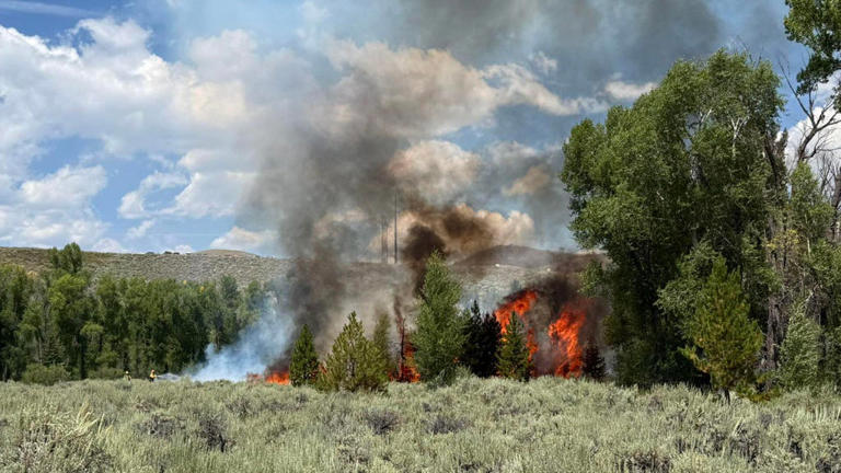 Windy Gap Fire in Colorado forces closure of highways in central and ...