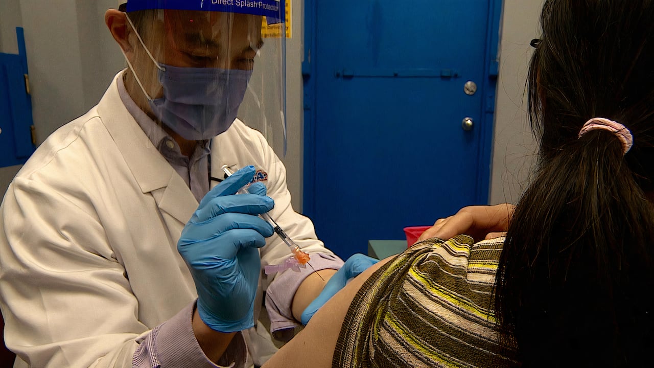 Alberta says COVID-19 vaccines won't be available until the fall