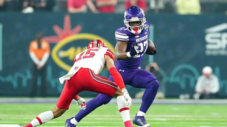 Former Northwestern, Ohio Running Back Joins Seattle Seahawks