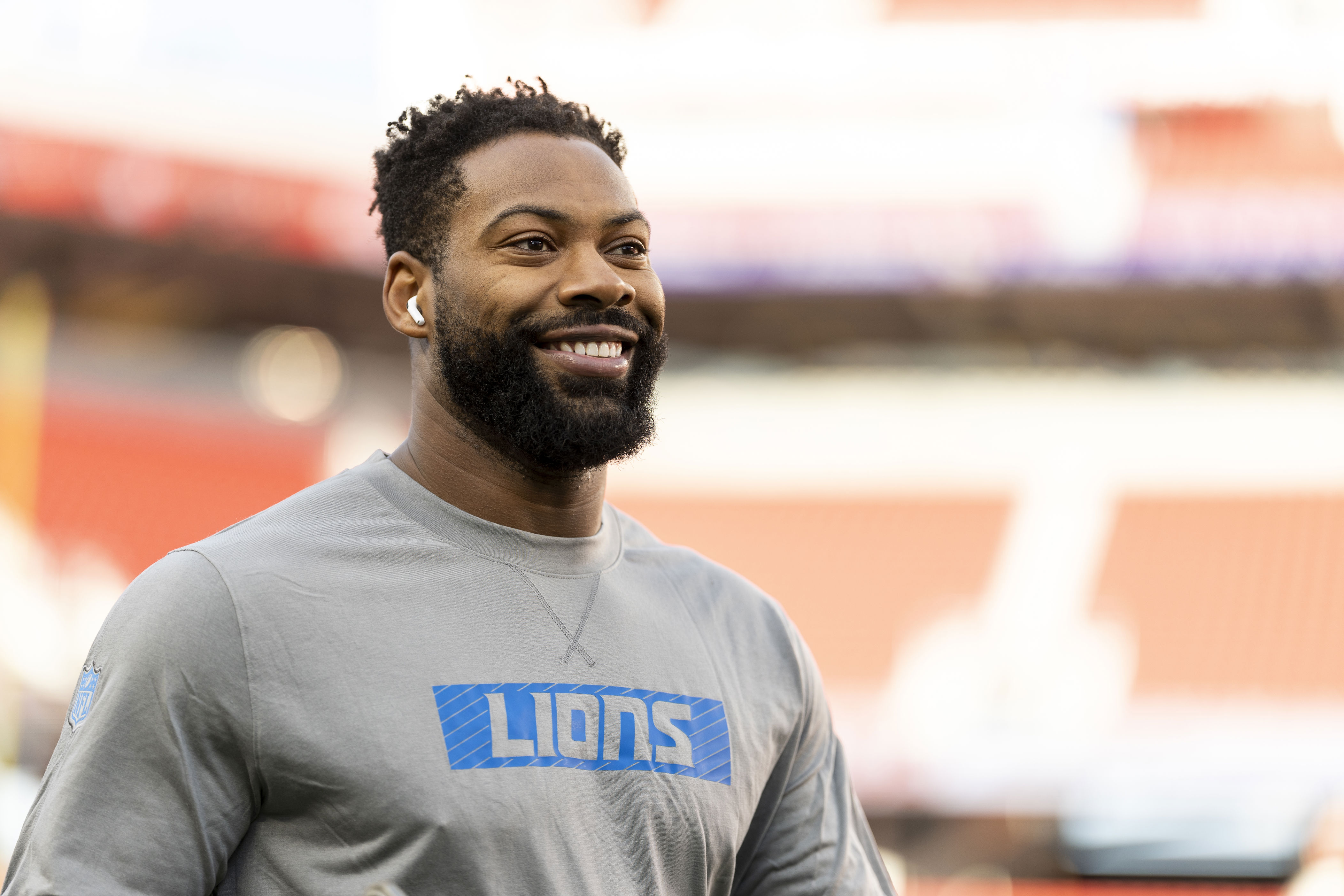 Lions ‘keeping in touch’ with Za’Darius Smith as training camp continues