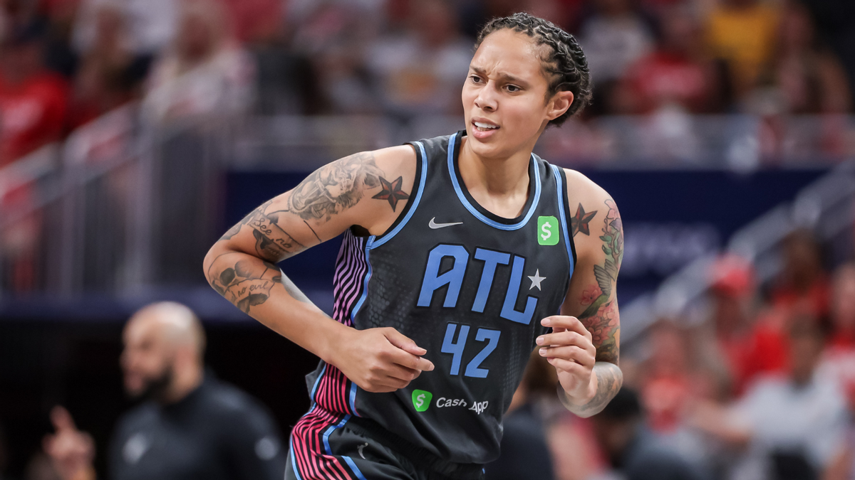 Don't fall for claim Brittney Griner was suspended from WNBA for being male