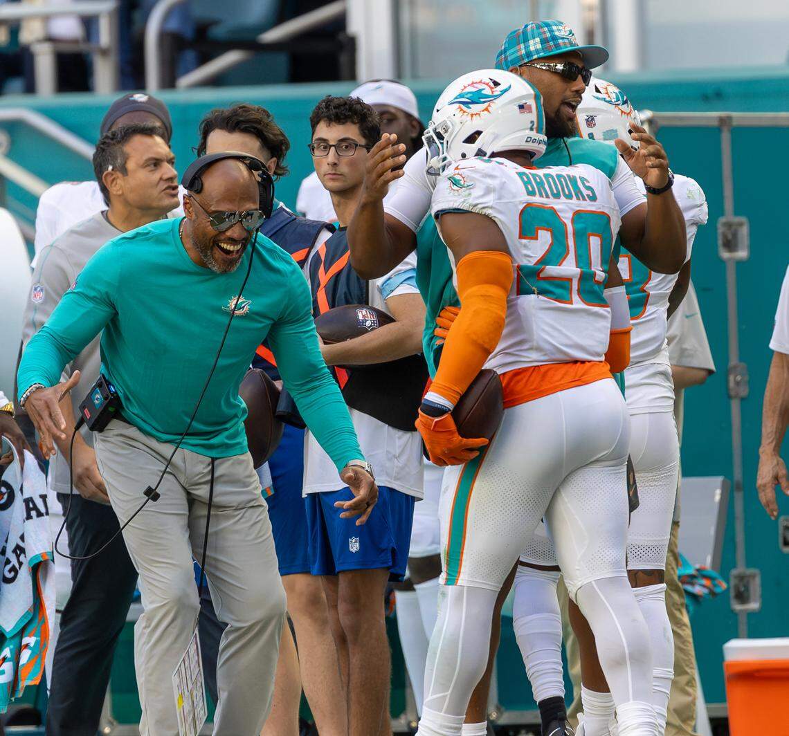 Dolphins coordinators address a Hilton perk, Waller and a message to ...