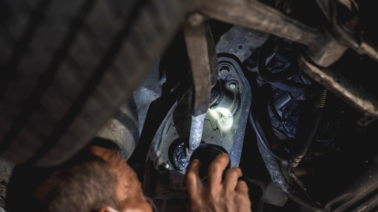 5 Signs That Your Car's Automatic Transmission Might Need To Be ...