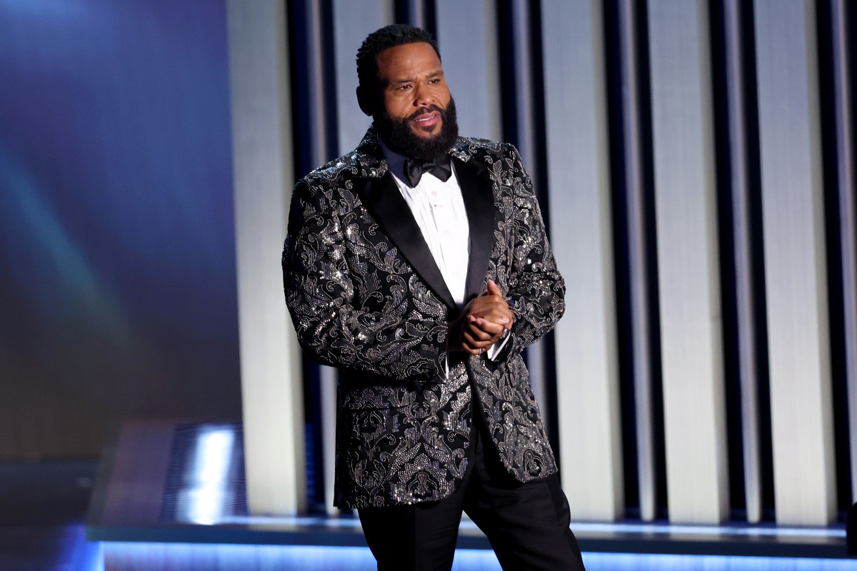 Fans Are Sending Prayers After Anthony Anderson Is Rushed to the ...