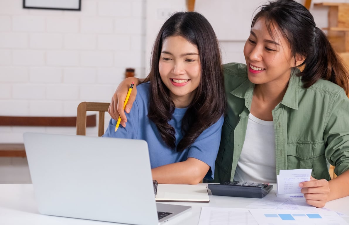 How to stop living paycheck to paycheck in 8 steps