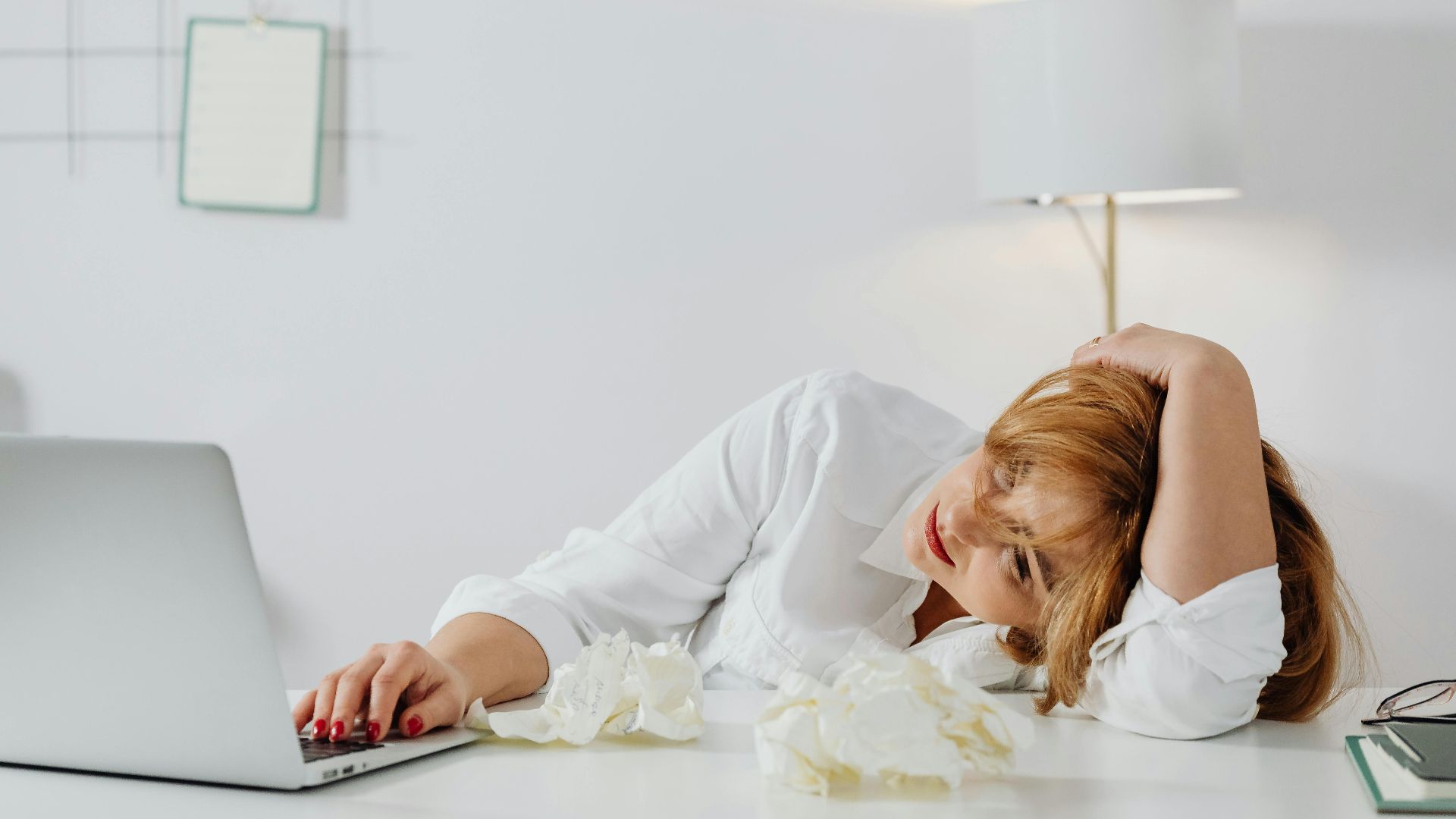 10 Signs You Need A Career Change & 10 Signs You Need To Double Down