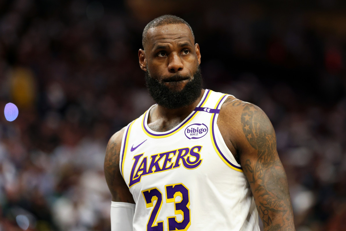 What is the new uniform patch worn by LeBron James?