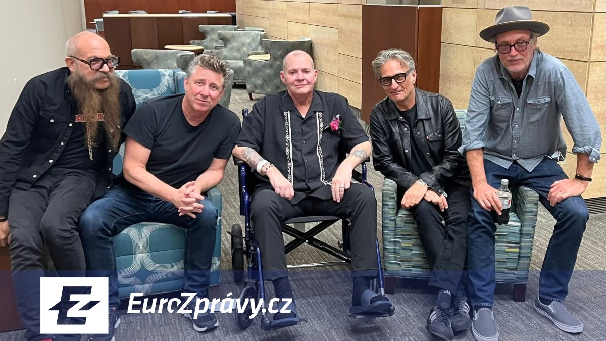 Zemřel známý americký rockový zpěvák David Roach