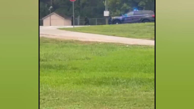 Shooting suspect shot by officer while running from College Park police