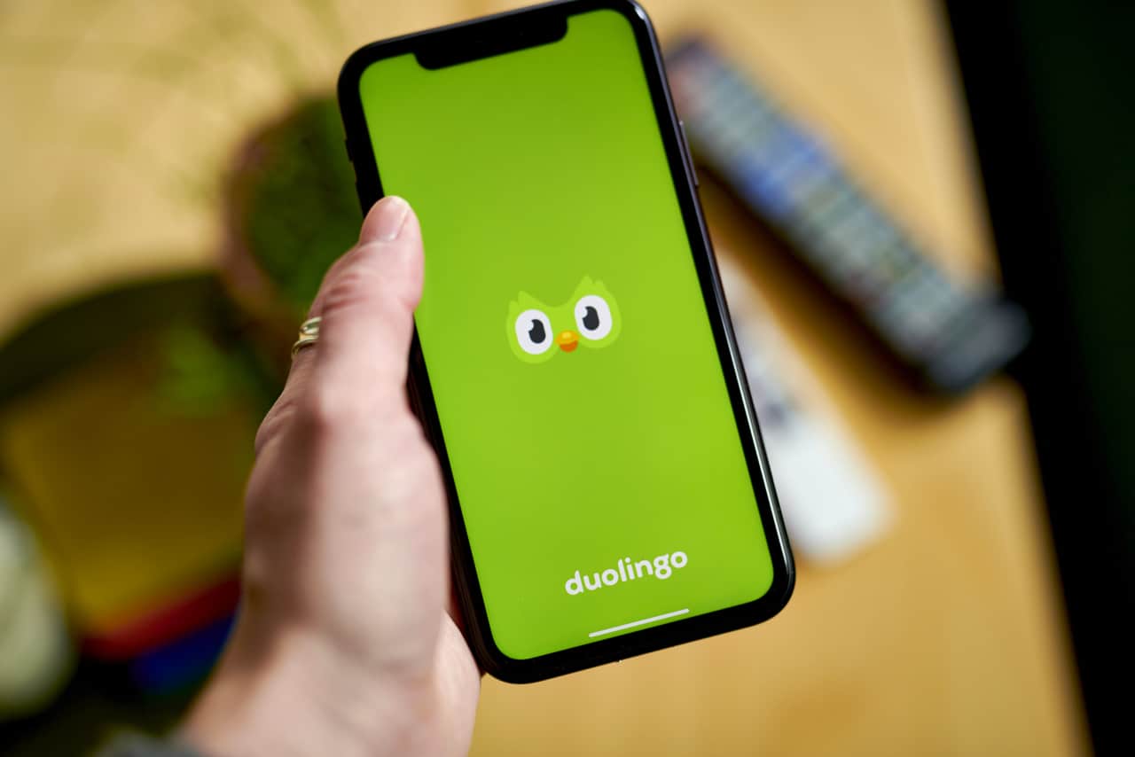 Duolingo Stock Surges After Earnings. Why the Market Is Going Bonkers ...