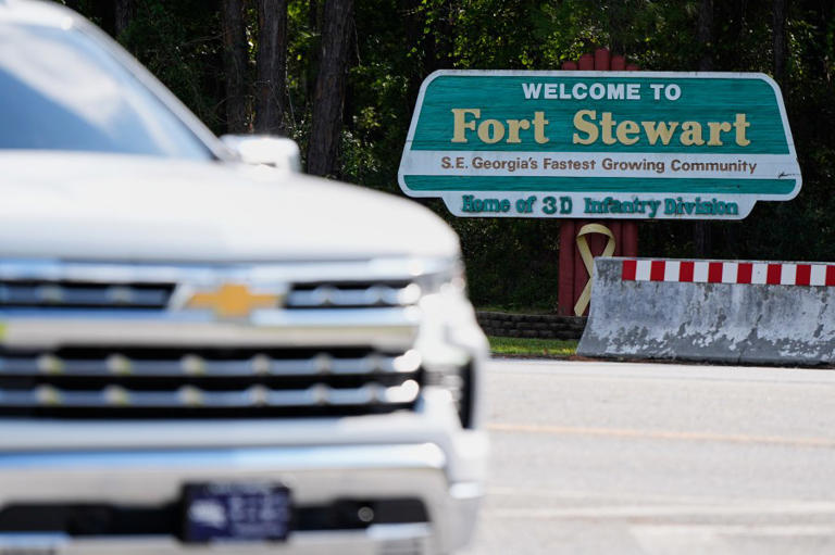 Sergeant who shot 5 soldiers at Fort Stewart was tackled by witnesses ...