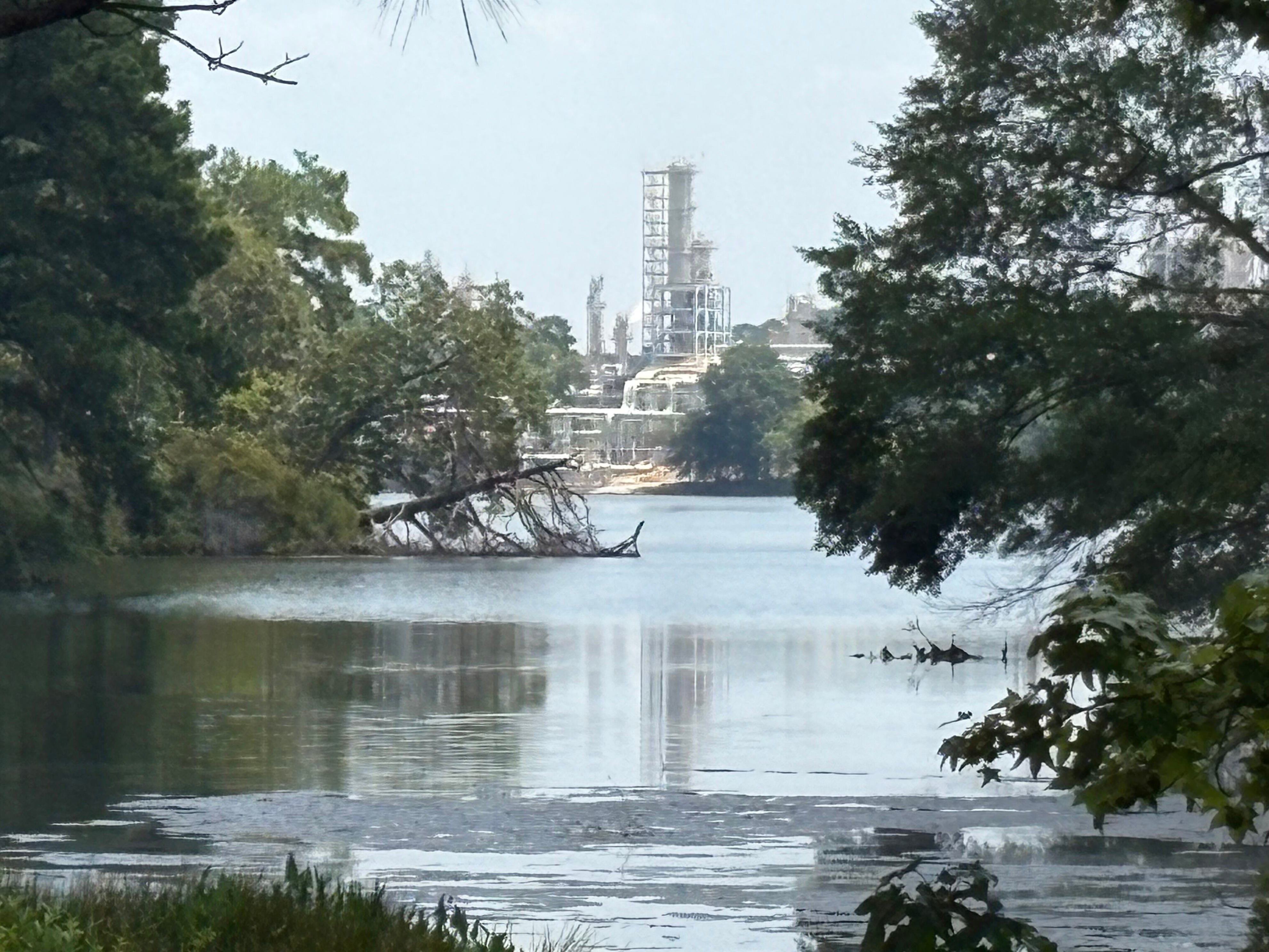 Eastman delays Longview construction, citing canceled federal grant
