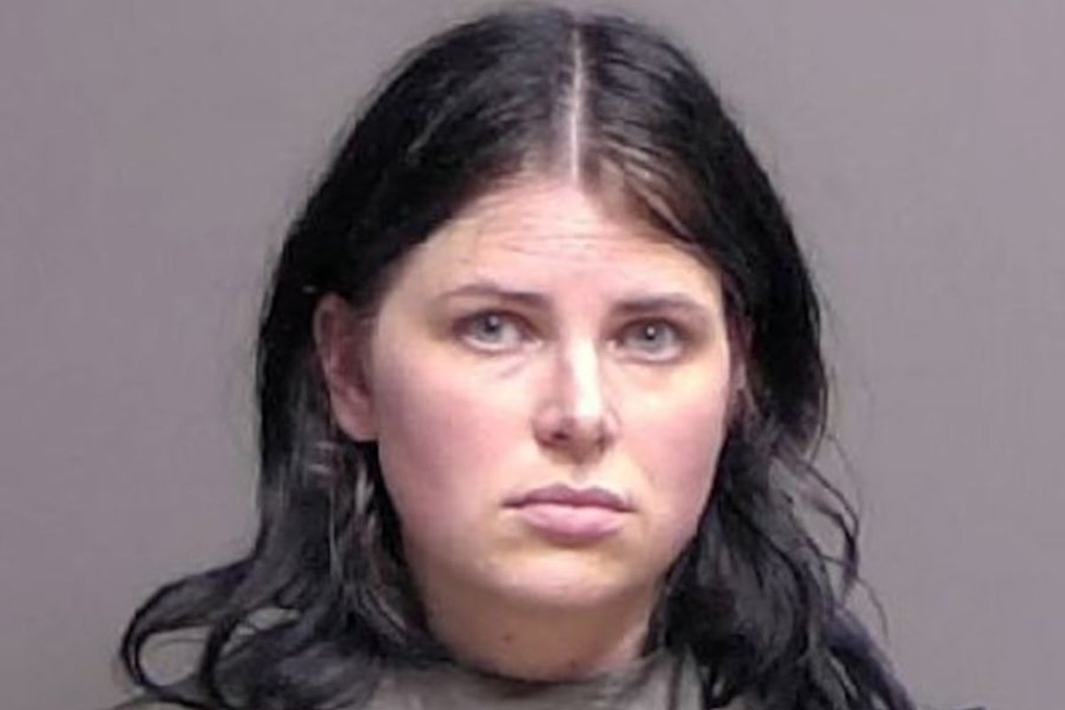 Fake nurse in Florida is arrested and accused of treating over 4,000 ...