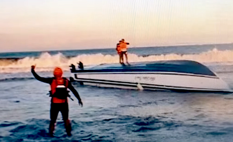 Wave Flips Boat in Bali, Passengers Swim for Their Lives (Video)
