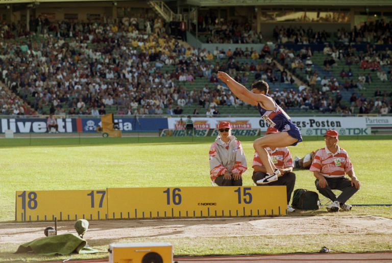 Jonathan Edwards triple jump world record turns 30