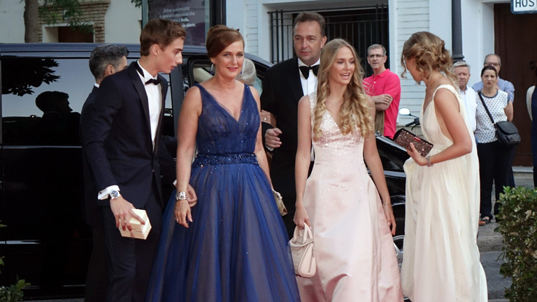 Áron alul, már 6 milliárd forintért szabadulna történelmi ...